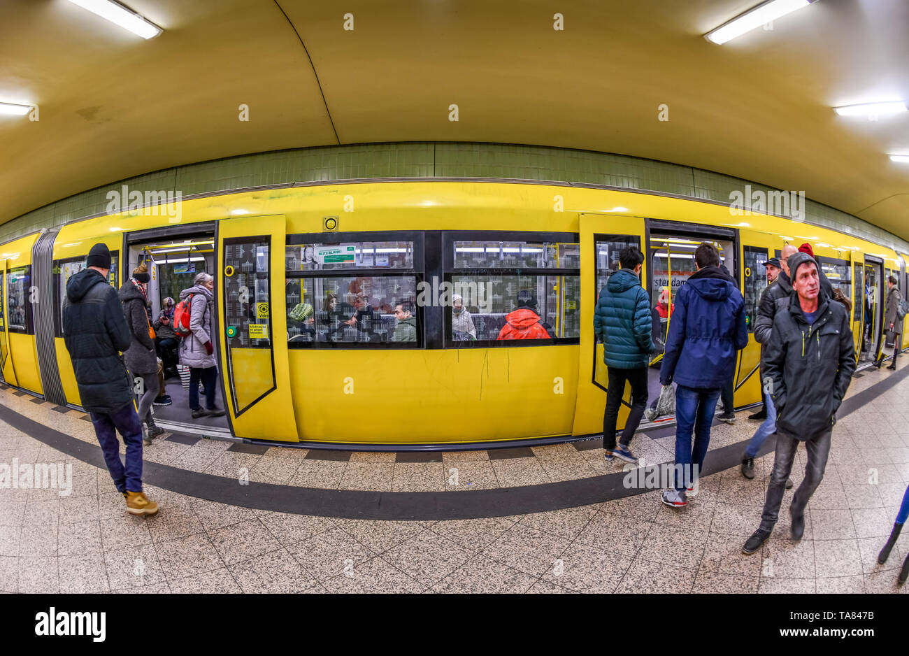 U9 station -Fotos und -Bildmaterial in hoher Auflösung – Alamy