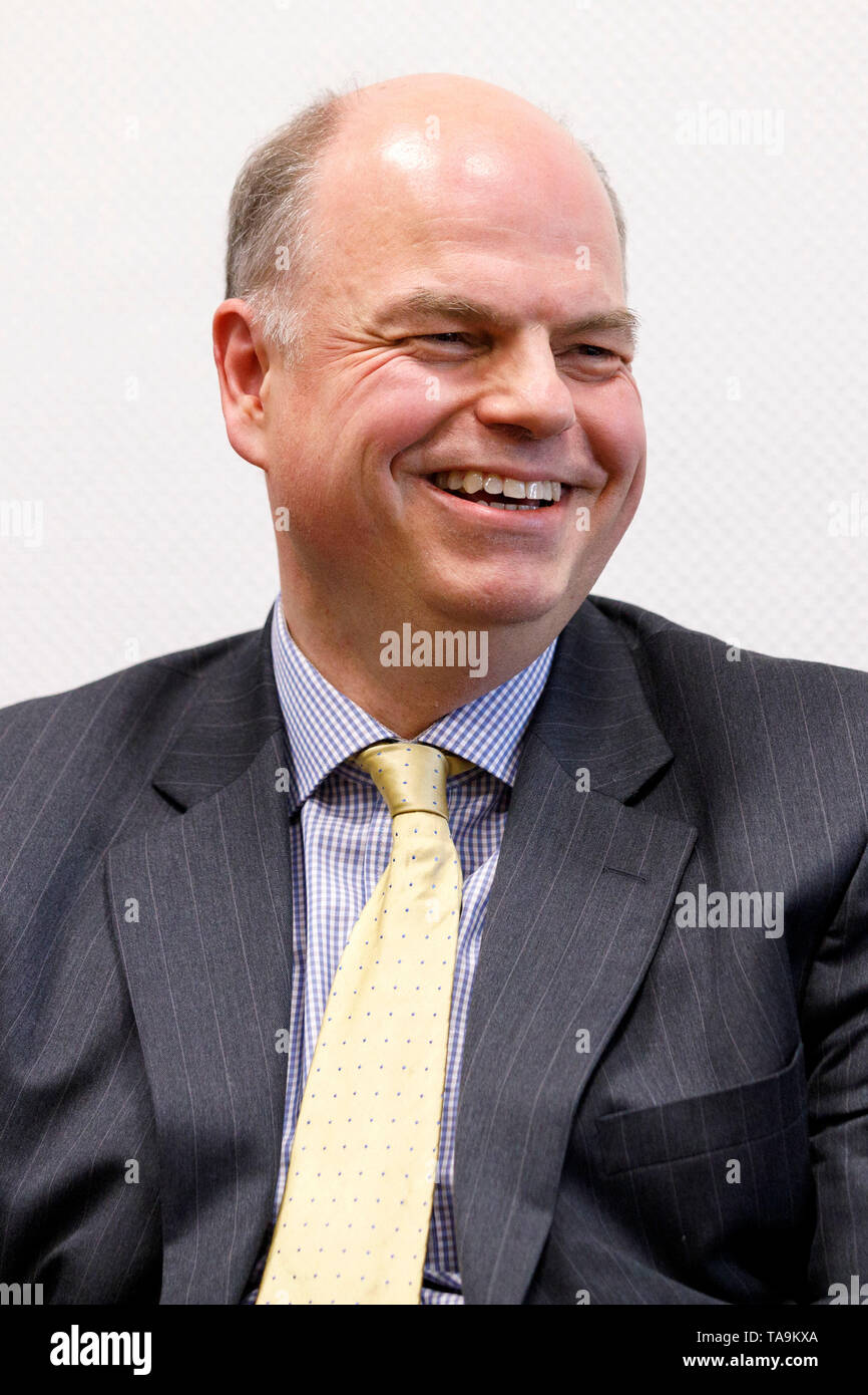 Son helmut -Fotos und -Bildmaterial in hoher Auflösung – Alamy