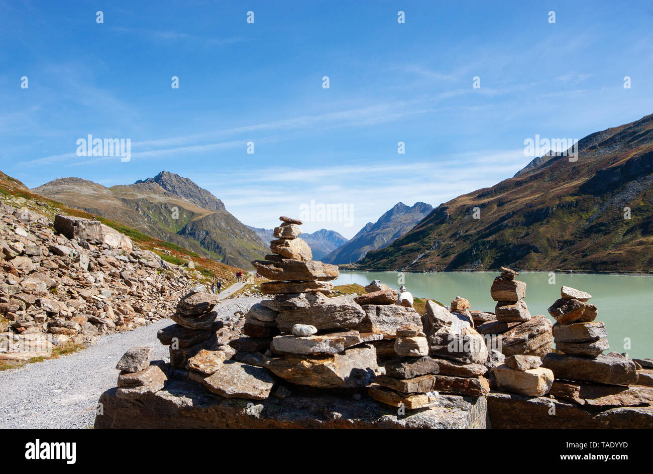 Österreich, Vorarlberg, Bielerhoehe, Silvretta Stausee, Cairns bei ...