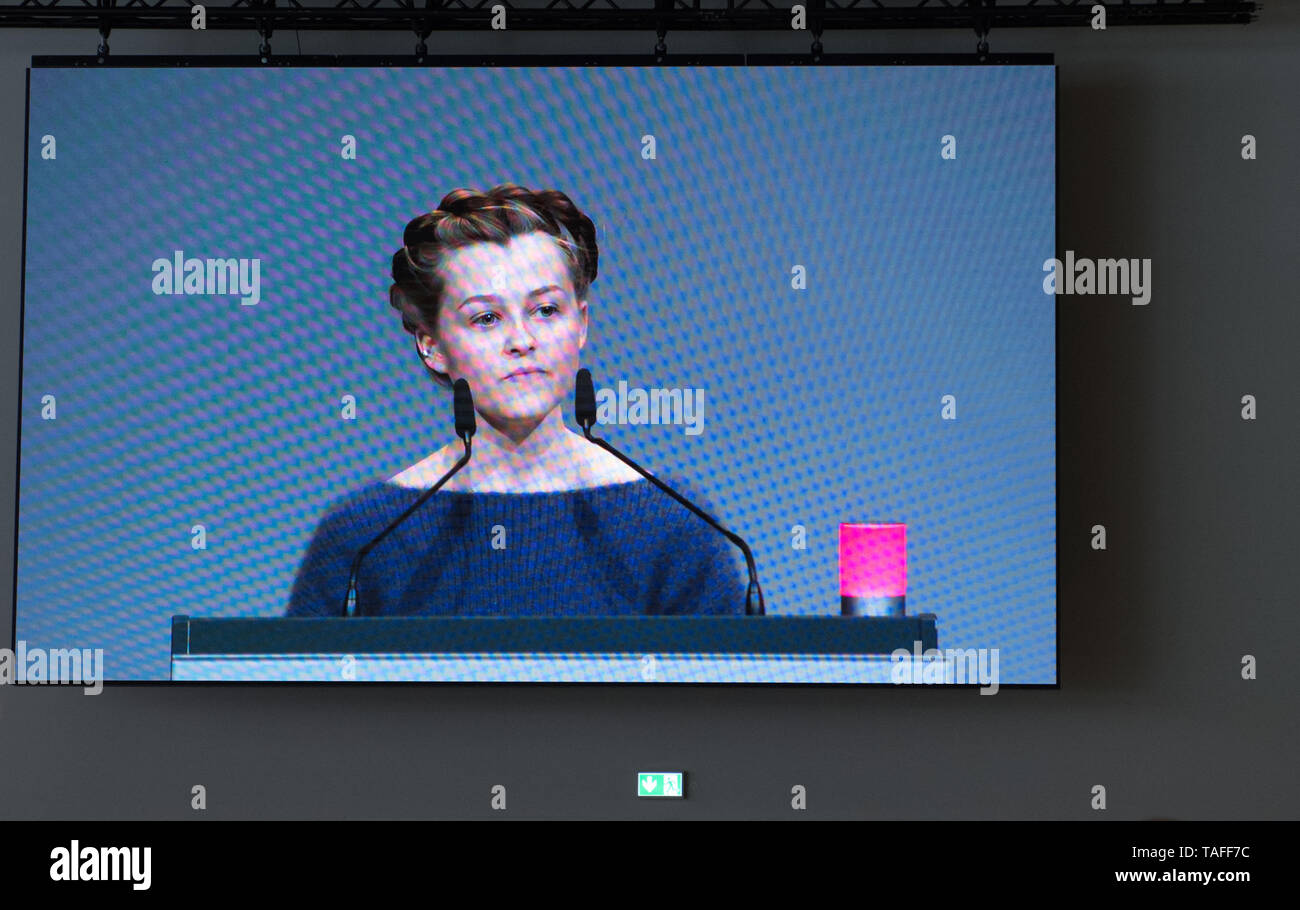 Funktion - Blick auf einem Bildschirm in der Präsentation Halle und ...
