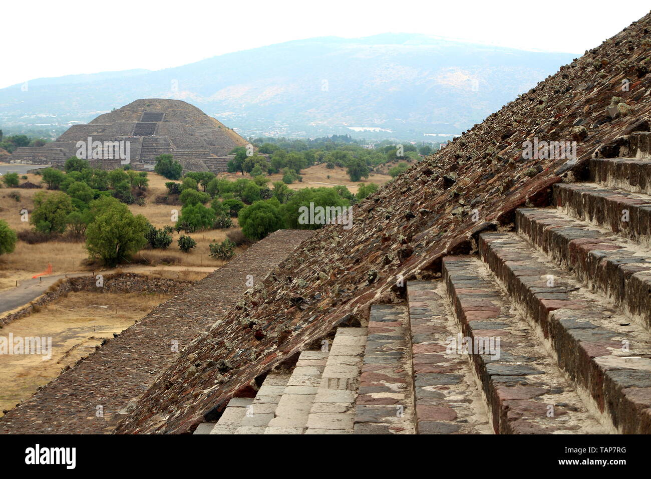 Pyramide Des Mondes Bei Teotihuacan Stockfotos und -bilder Kaufen - Alamy