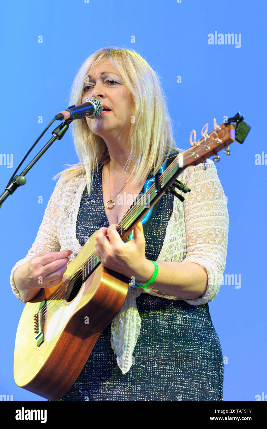 Poozies band -Fotos und -Bildmaterial in hoher Auflösung – Alamy