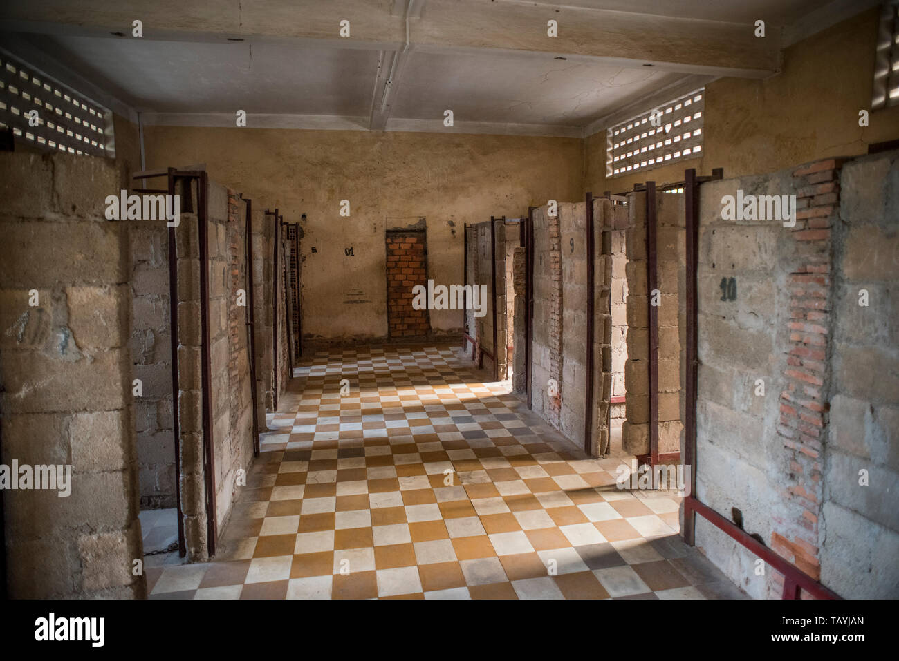 Kz-Zellen an der S-21 Tuol Sleng Genozidmuseum, Phnom Penh, Kambodscha ...