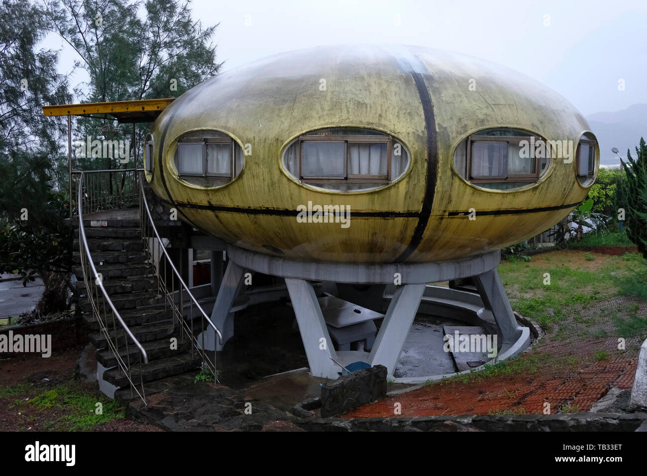 Abgebrochene Sanzhi UFO-Haus in der Nachbarschaft von wanli Region, in ...