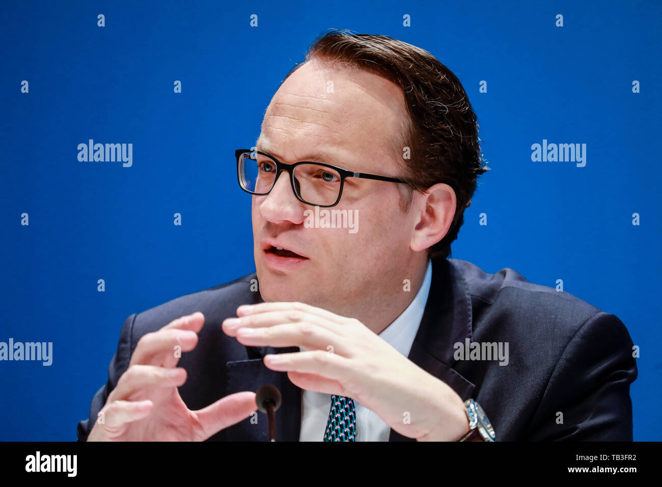 Dr markus krebber -Fotos und -Bildmaterial in hoher Auflösung – Alamy