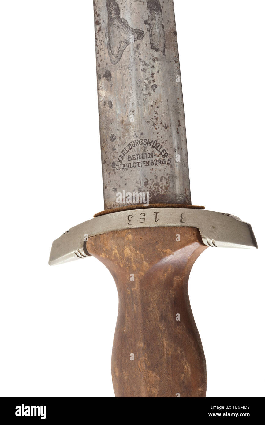 Npea chain dagger -Fotos und -Bildmaterial in hoher Auflösung – Alamy