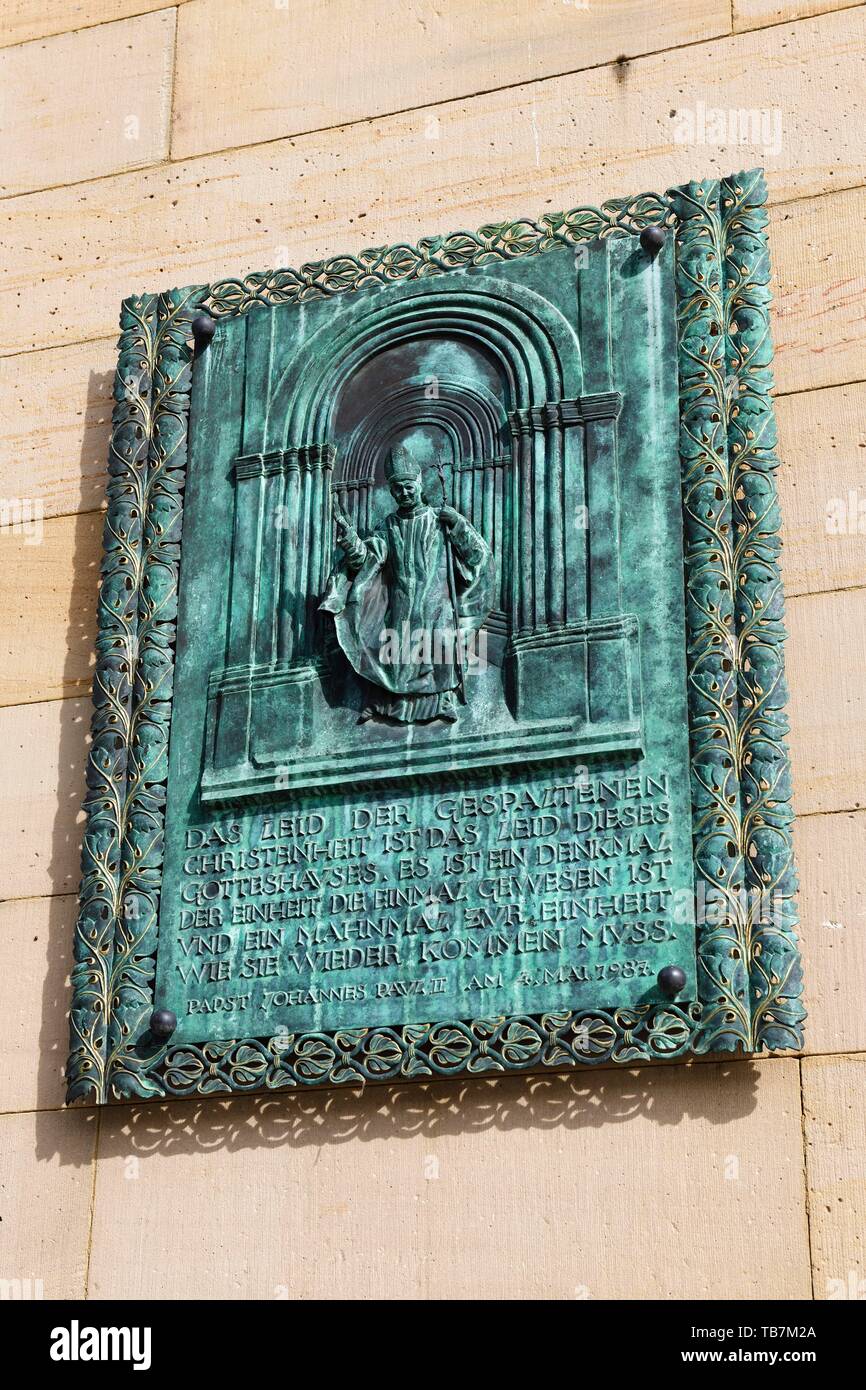 Gedenktafel zu Ehren von Papst Johannes Paul II., der Dom zu Speyer ...