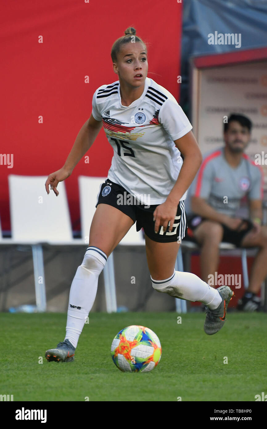 Giulia gwinn body -Fotos und -Bildmaterial in hoher Auflösung – Alamy
