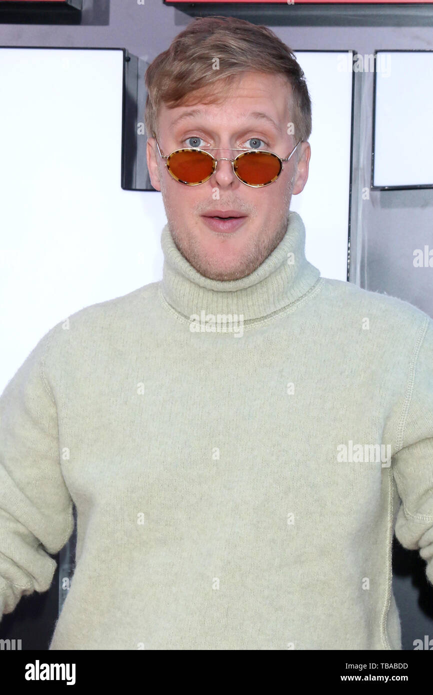 Late night premiere -Fotos und -Bildmaterial in hoher Auflösung – Alamy