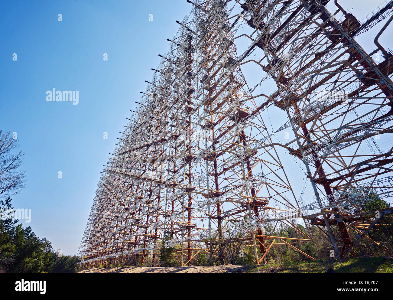 Große Antenne Feld. Sowjetische Radarsystem Duga des Atomkraftwerks von ...