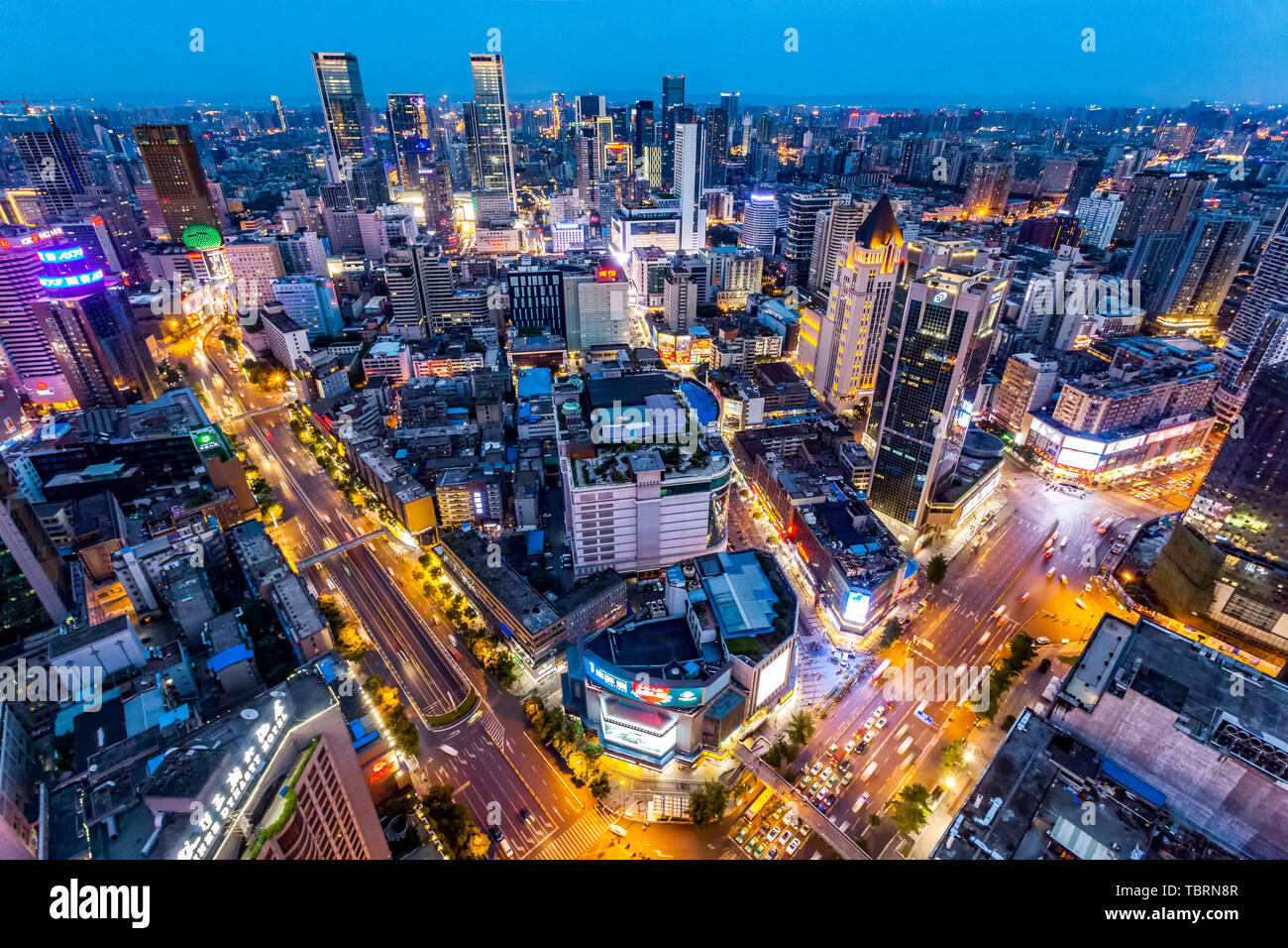 Traffic chengdu sichuan china -Fotos und -Bildmaterial in hoher ...