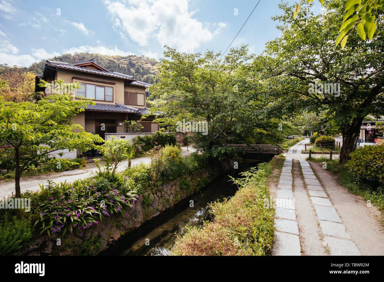 Philosophers walk in kyoto japan -Fotos und -Bildmaterial in hoher ...