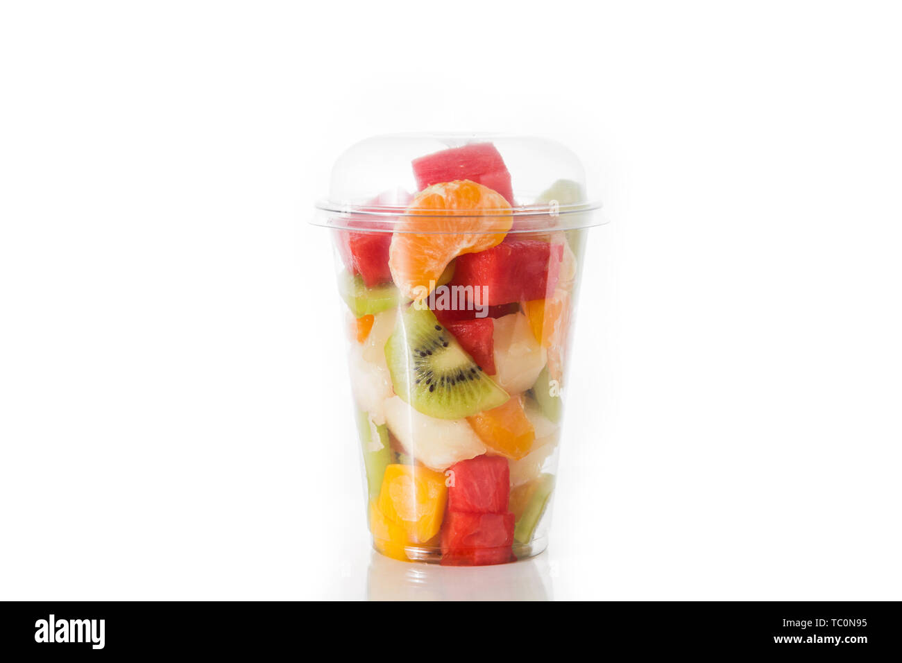 Obstbecher salat -Fotos und -Bildmaterial in hoher Auflösung – Alamy
