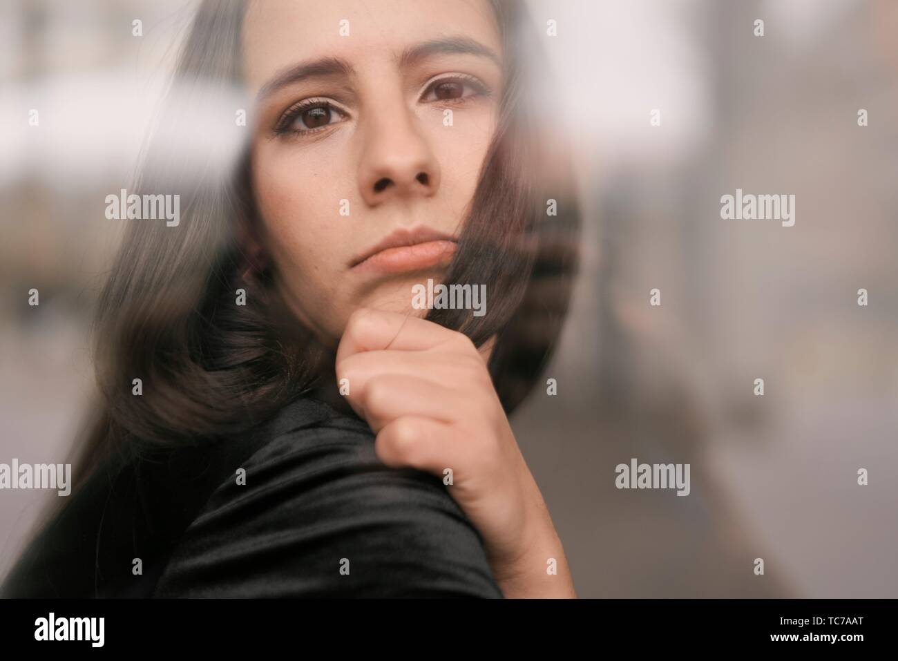 Trotzige langeweile -Fotos und -Bildmaterial in hoher Auflösung – Alamy