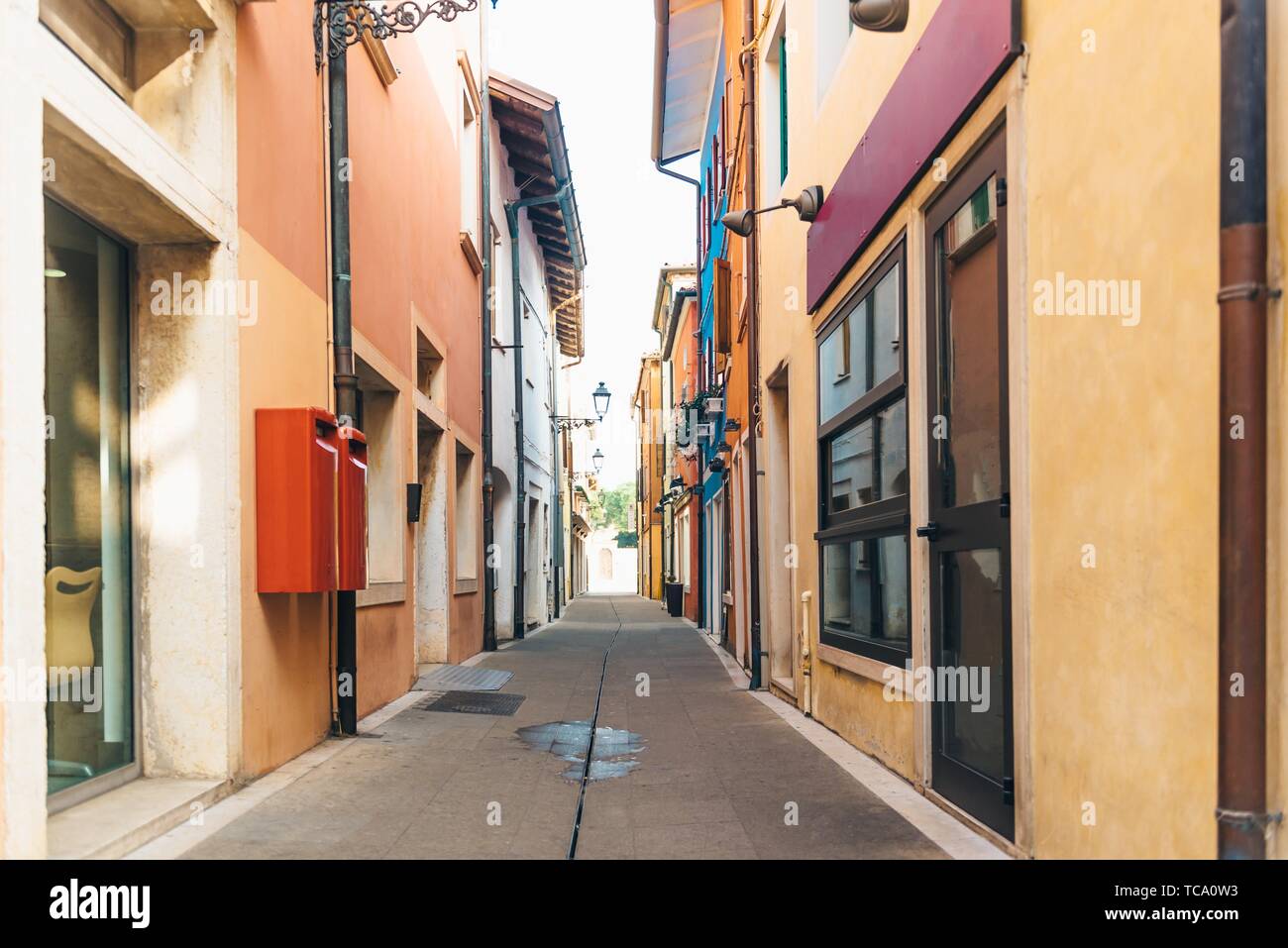 Italy Caorle Old Town House Stockfotos und -bilder Kaufen - Alamy