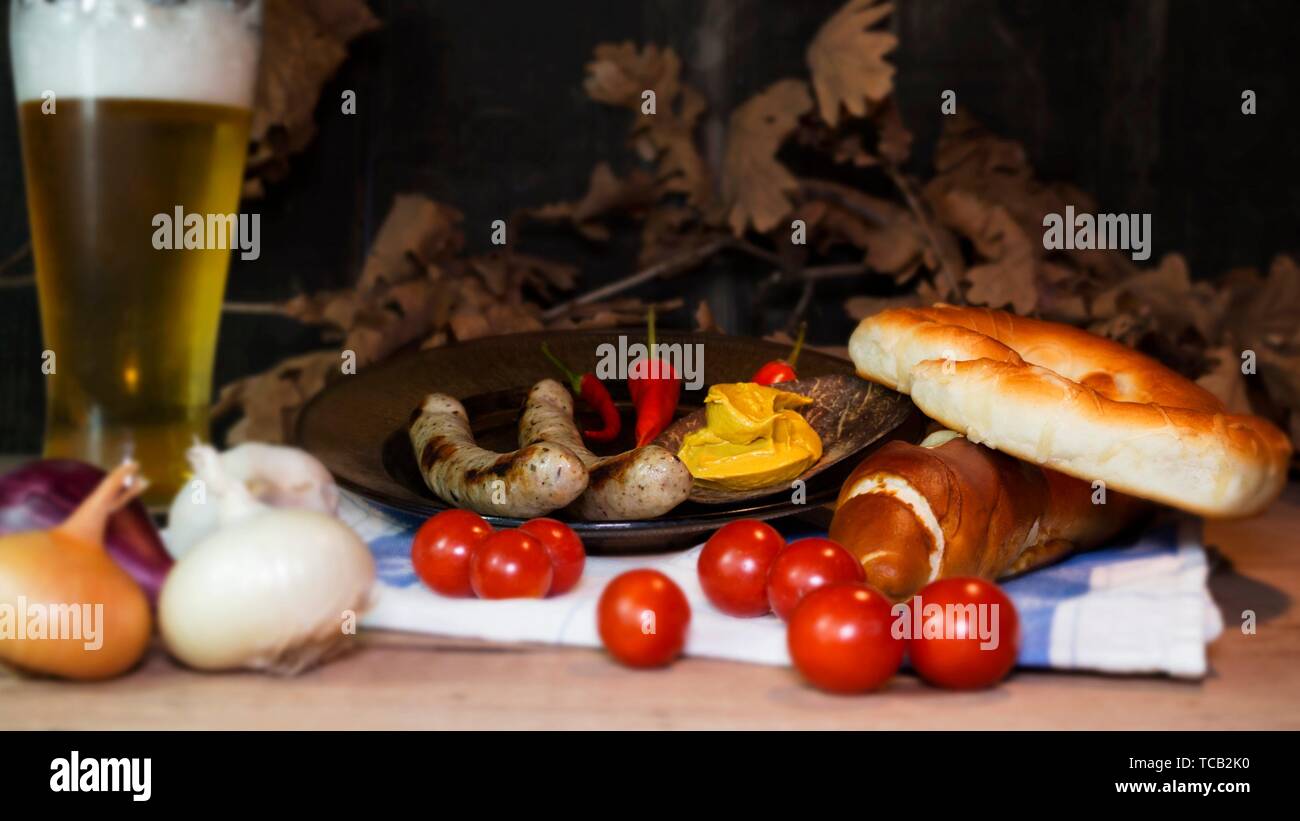 Bayerische Wurst Brezel Deutsches Essen Stockfotos und -bilder Kaufen ...