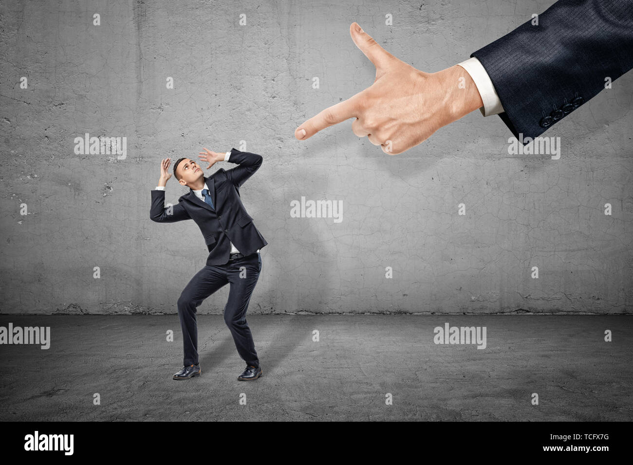 Kleine waffe -Fotos und -Bildmaterial in hoher Auflösung – Alamy