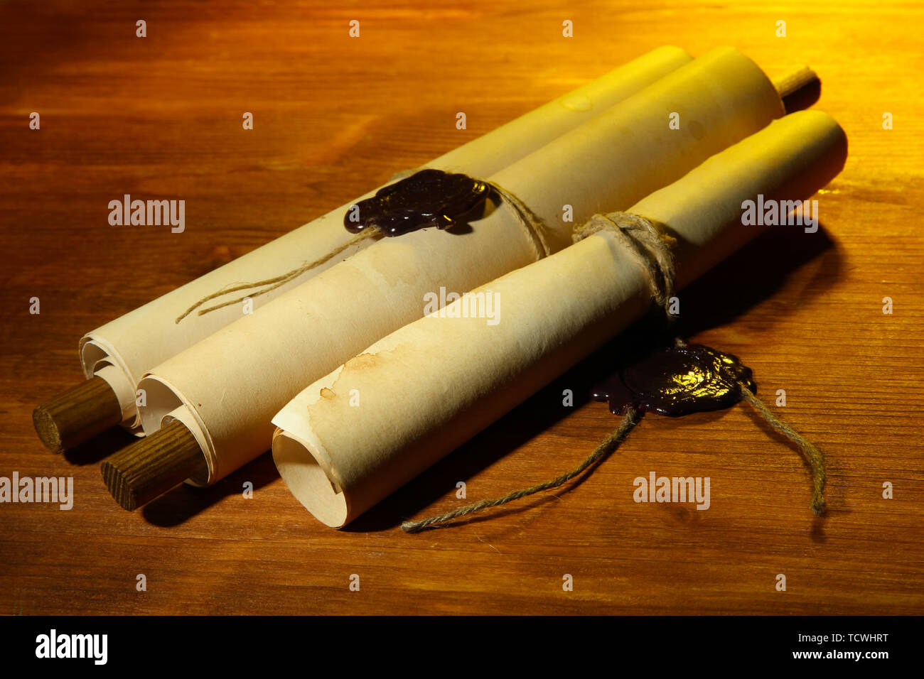 Alte schriftrollen -Fotos und -Bildmaterial in hoher Auflösung – Alamy