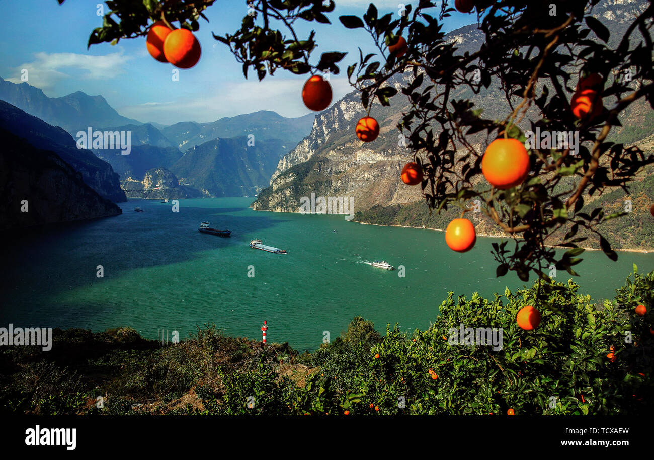 Die orange und orange rot spiegelt die Xiaojiang River. Am späten ...