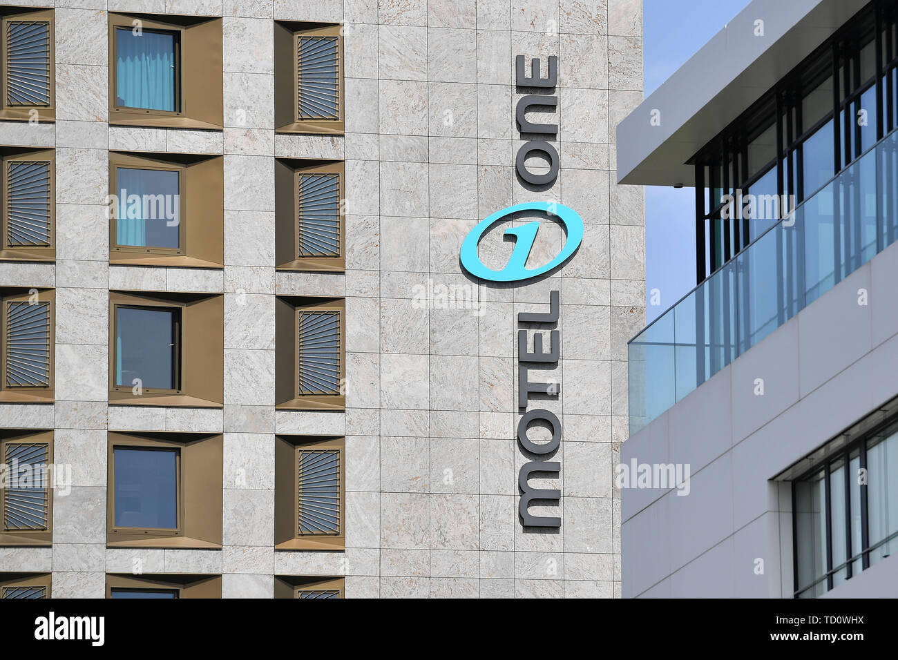 Motel one logo -Fotos und -Bildmaterial in hoher Auflösung – Alamy