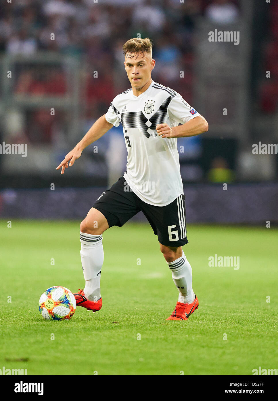 Joshua kimmich body -Fotos und -Bildmaterial in hoher Auflösung - Seite ...