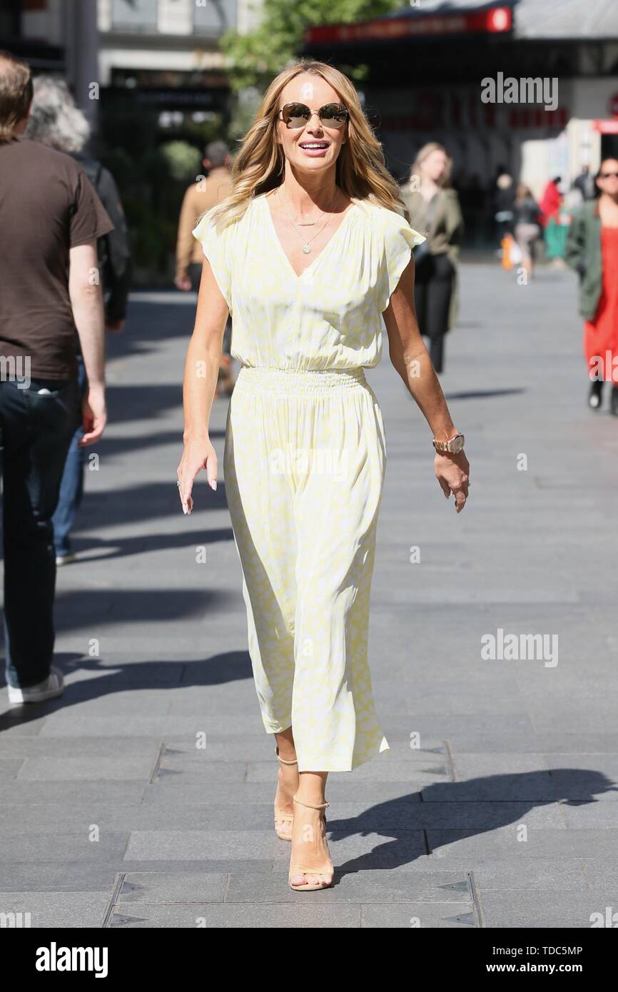 Amanda Holden gesehen Verlassen des Globalen Studios vor Ihrer neuen ...