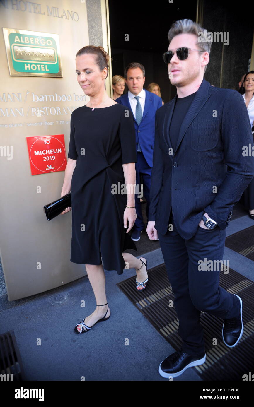 Mailand, Italien. 17 Juni, 2019. Richard Madden verlässt das Hotel mit ...