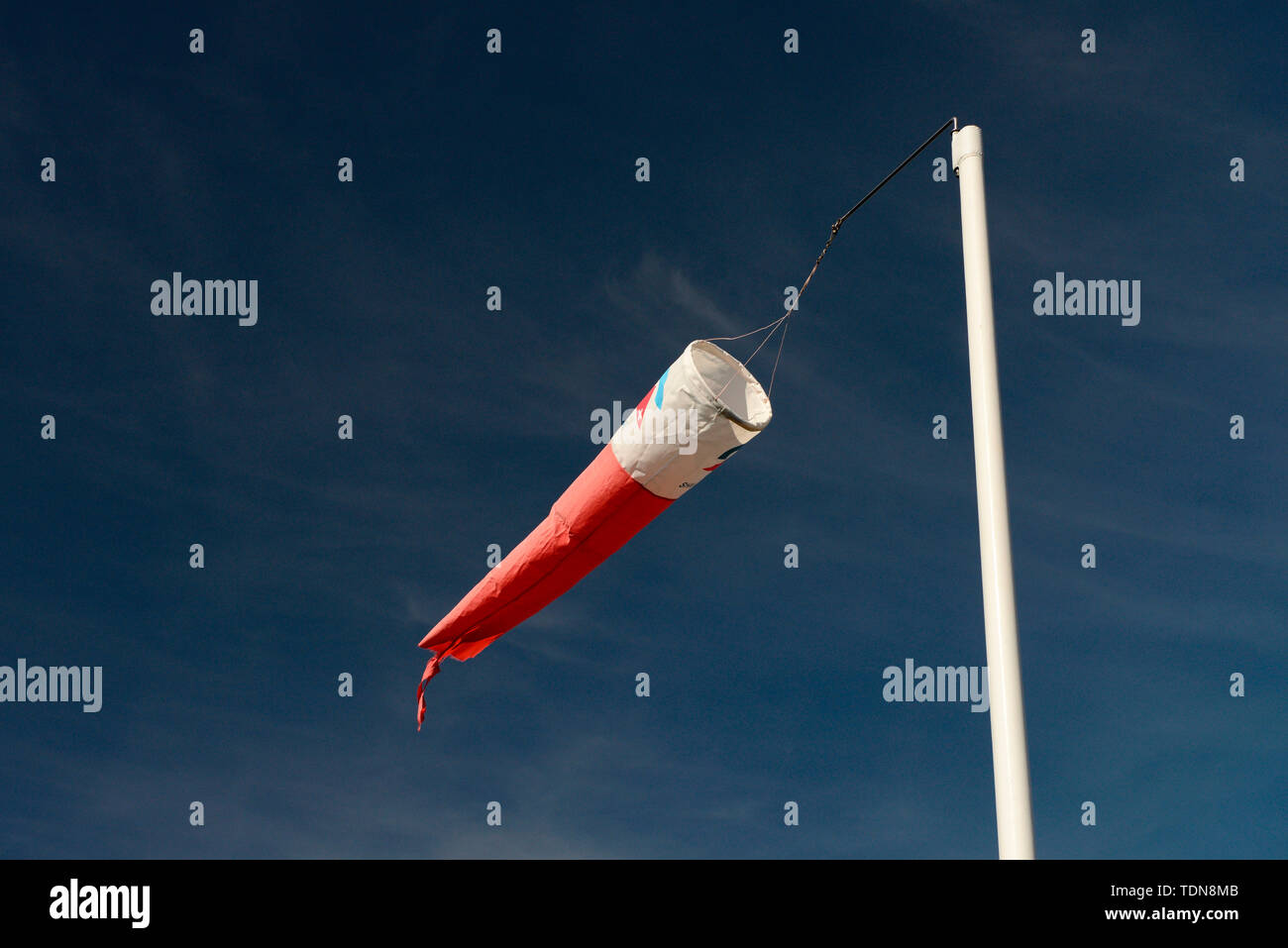 Ein Windsack Mast, Windstaerke, Windmessgeraet Stockfotografie - Alamy