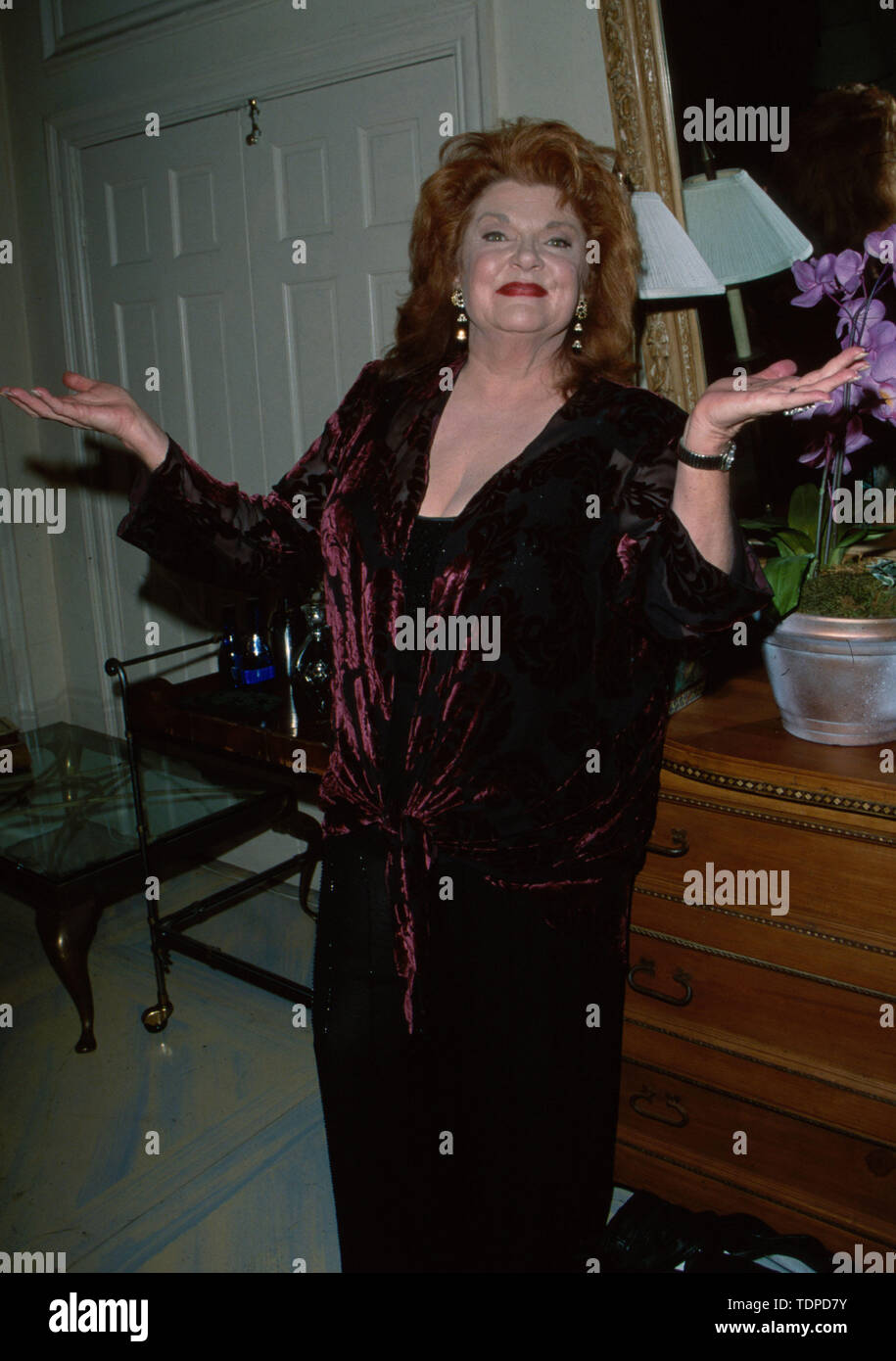 Darlene conley -Fotos und -Bildmaterial in hoher Auflösung – Alamy