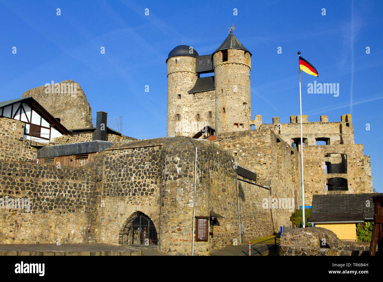 Greifenstein, Deutschland, Hessen, Burg Greifenstein Stockfotografie ...