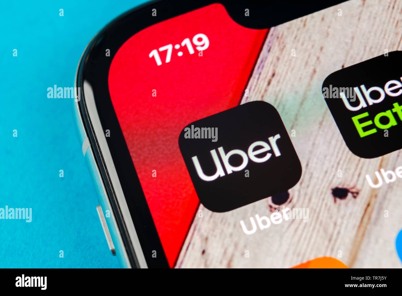 Google maps und apple maps symbol -Fotos und -Bildmaterial in hoher ...