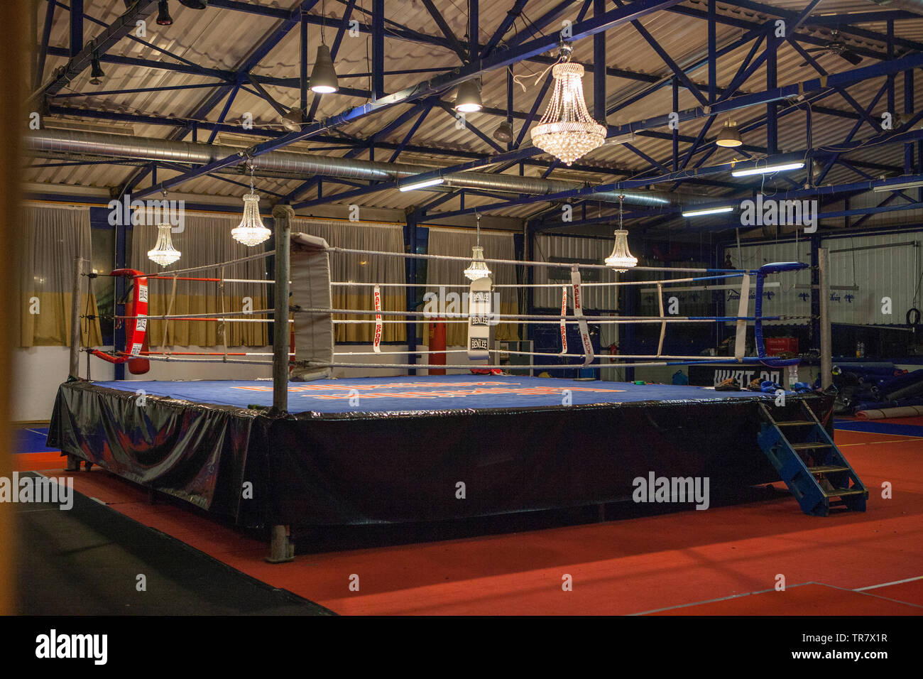 Boxbude -Fotos und -Bildmaterial in hoher Auflösung – Alamy