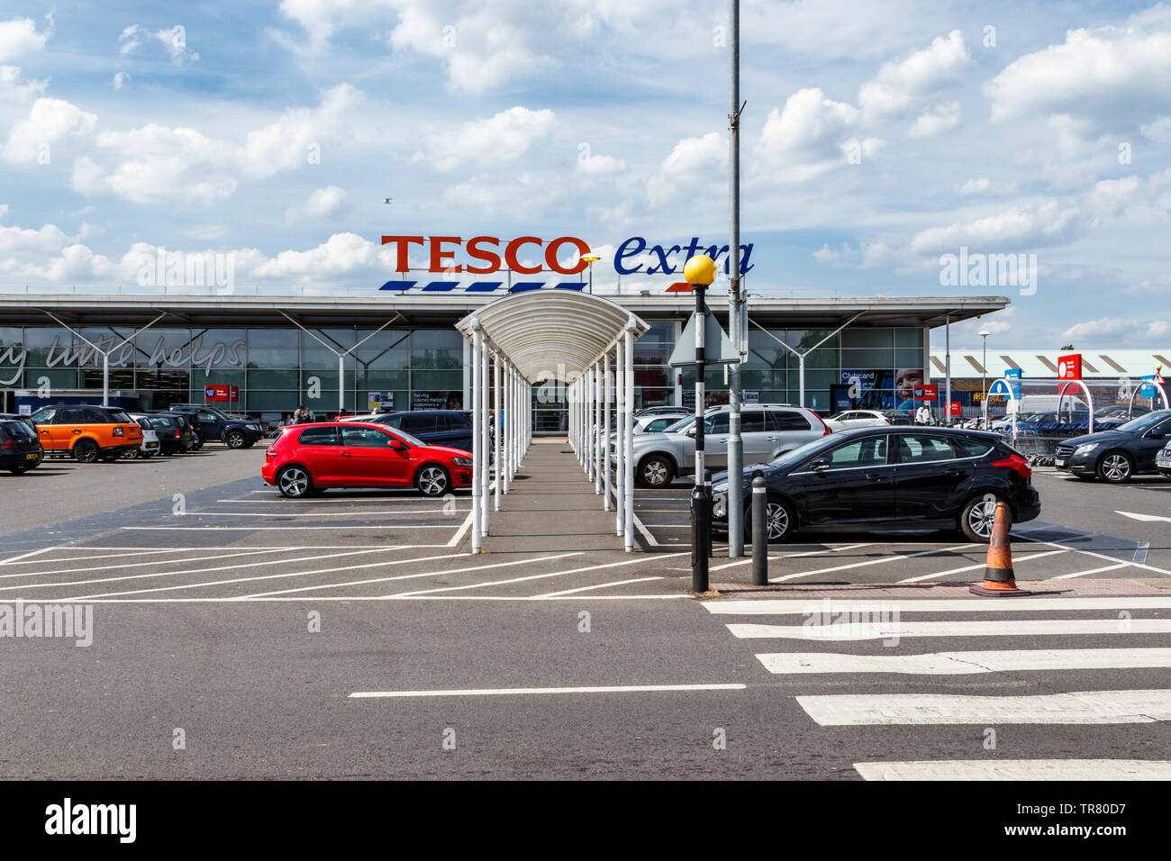 Tesco extra logo -Fotos und -Bildmaterial in hoher Auflösung – Alamy