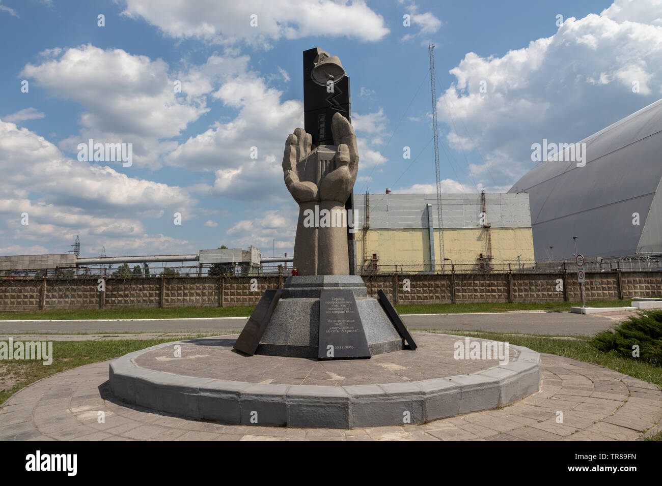 Denkmal für die Opfer von Tschernobyl im Kernkraftwerk Tschernobyl ...