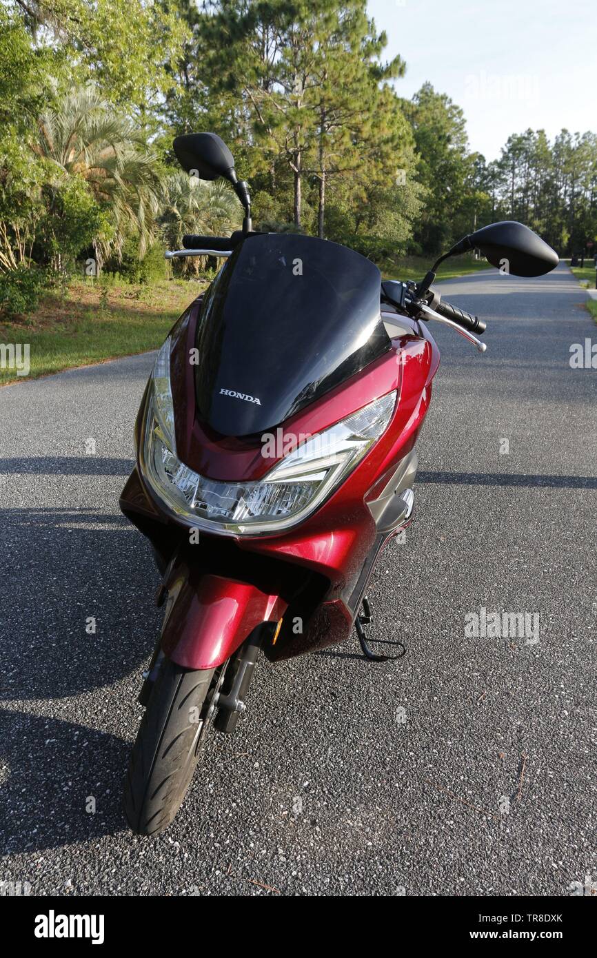 Honda roller -Fotos und -Bildmaterial in hoher Auflösung – Alamy