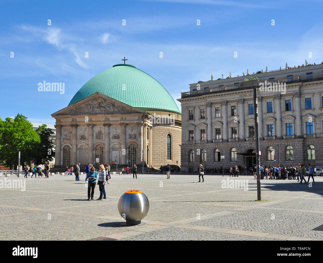 Hedwigs cathedral berlin -Fotos und -Bildmaterial in hoher Auflösung ...