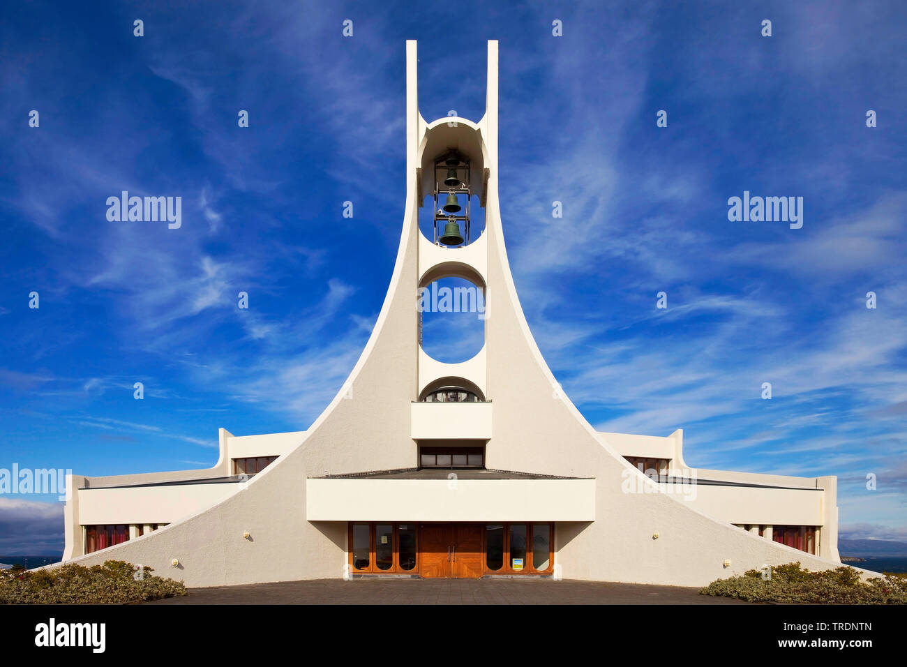 Modern churches -Fotos und -Bildmaterial in hoher Auflösung – Alamy