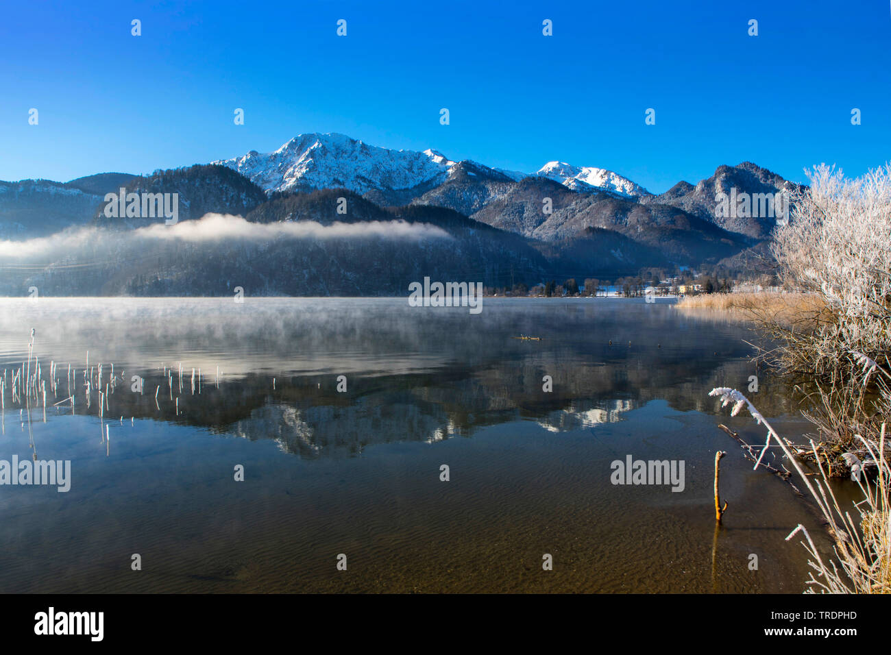 Lake kochel in winter alpine -Fotos und -Bildmaterial in hoher Auflösung – Alamy