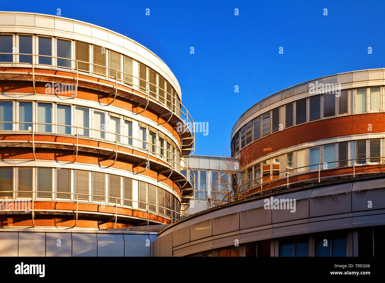 Universität von duisburg essen -Fotos und -Bildmaterial in hoher ...