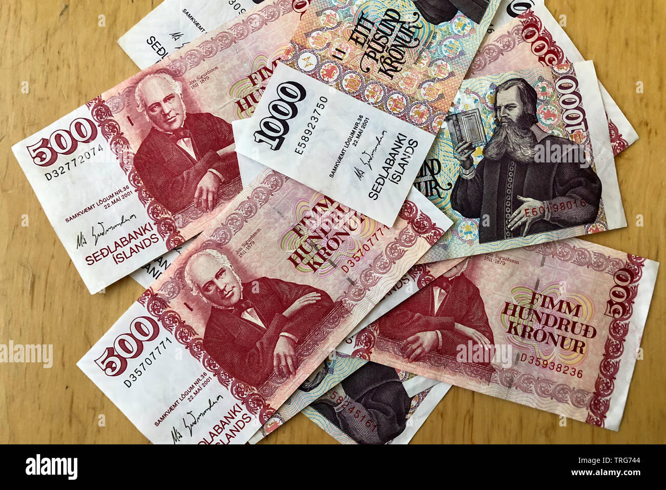 Island krone banknotenzeichen -Fotos und -Bildmaterial in hoher ...
