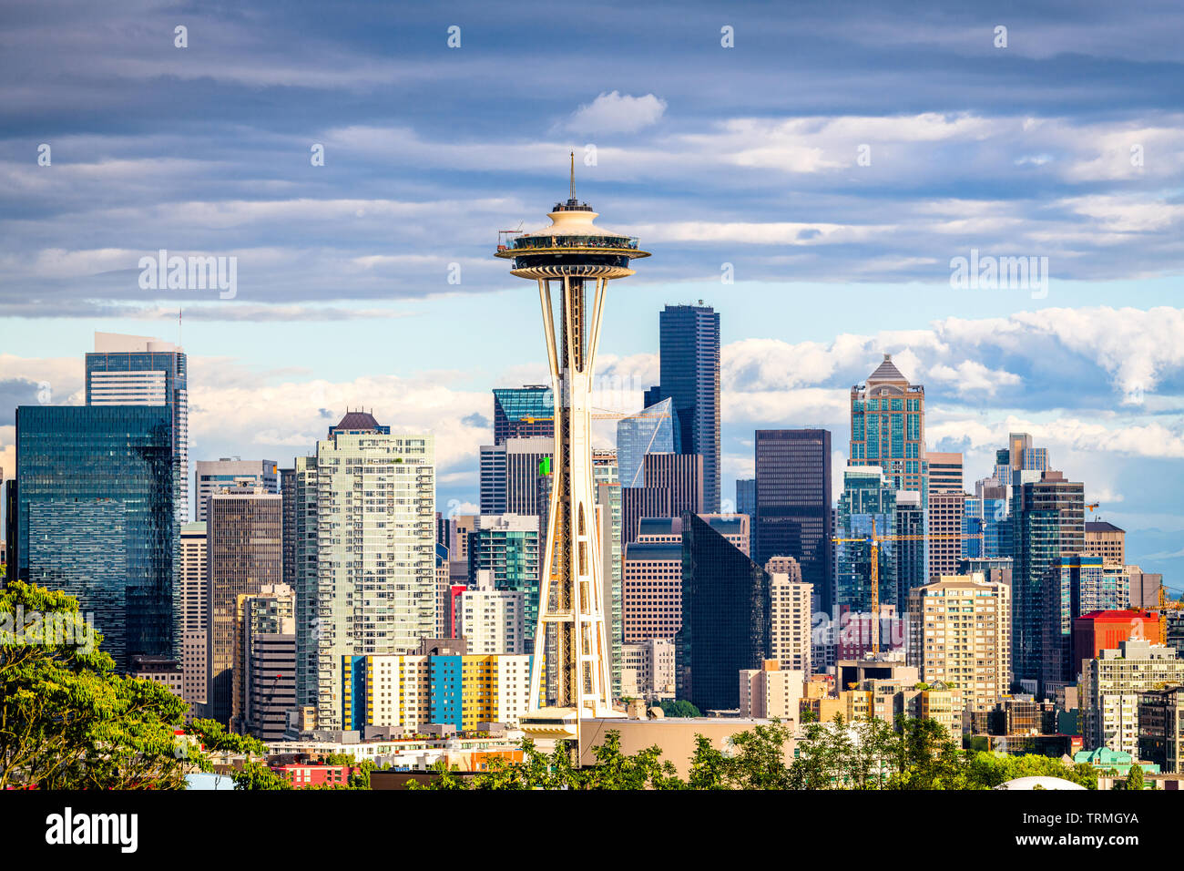 Skyline von seattle und die raumnadel -Fotos und -Bildmaterial in hoher ...