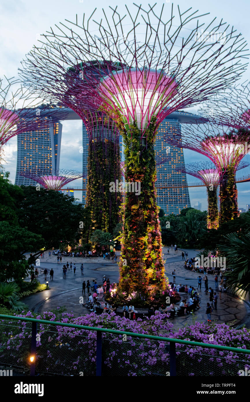 Marina Bay Sands Park Stockfotos und -bilder Kaufen - Alamy