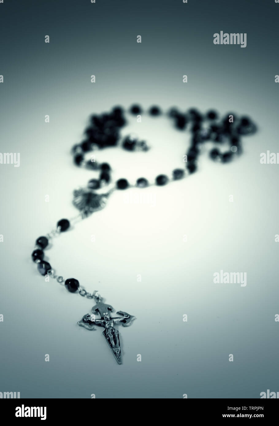 Jesus christ crucified old crucifix -Fotos und -Bildmaterial in hoher Auflösung – Alamy