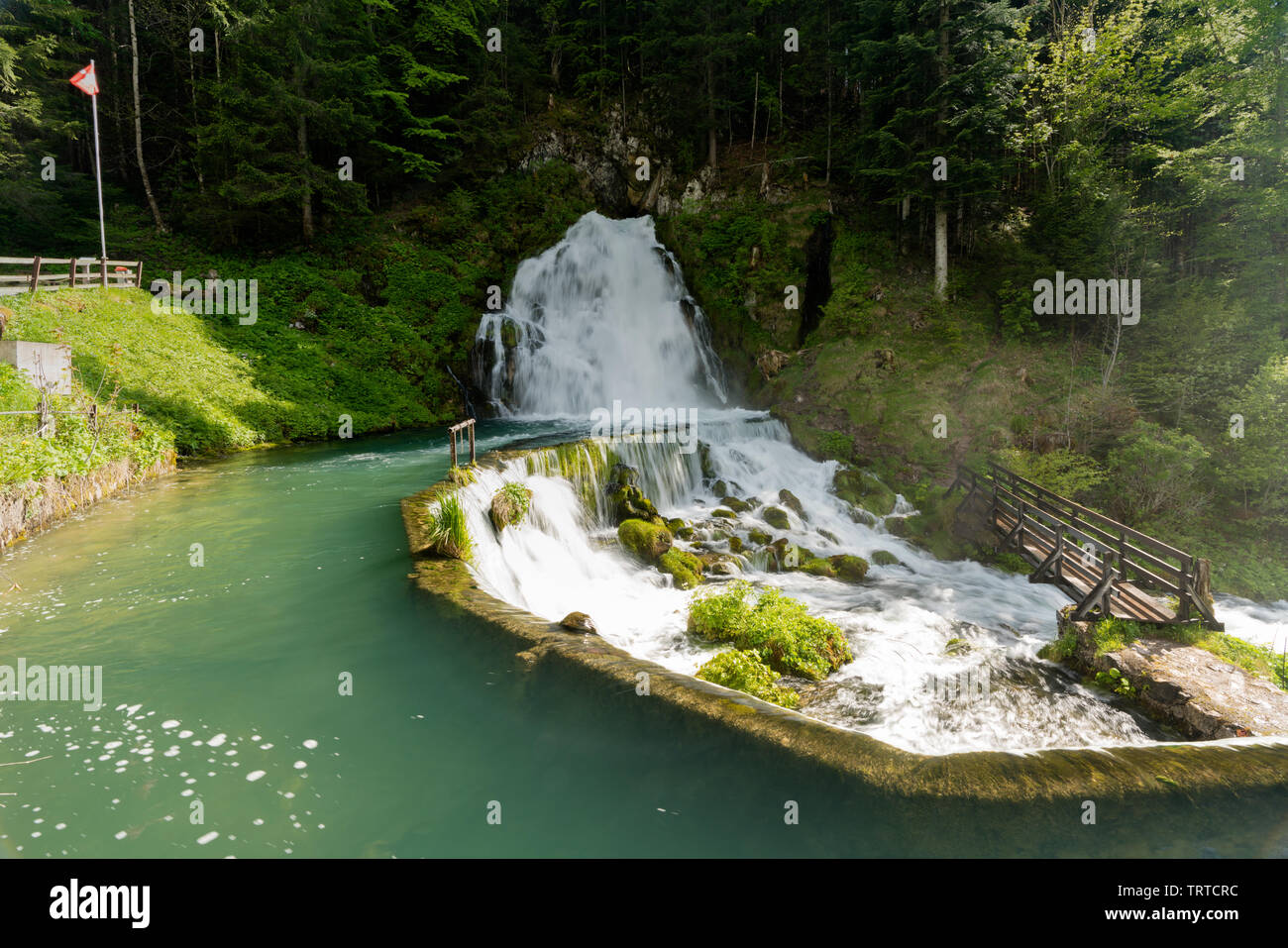 Jaun wasserfall schweiz -Fotos und -Bildmaterial in hoher Auflösung – Alamy