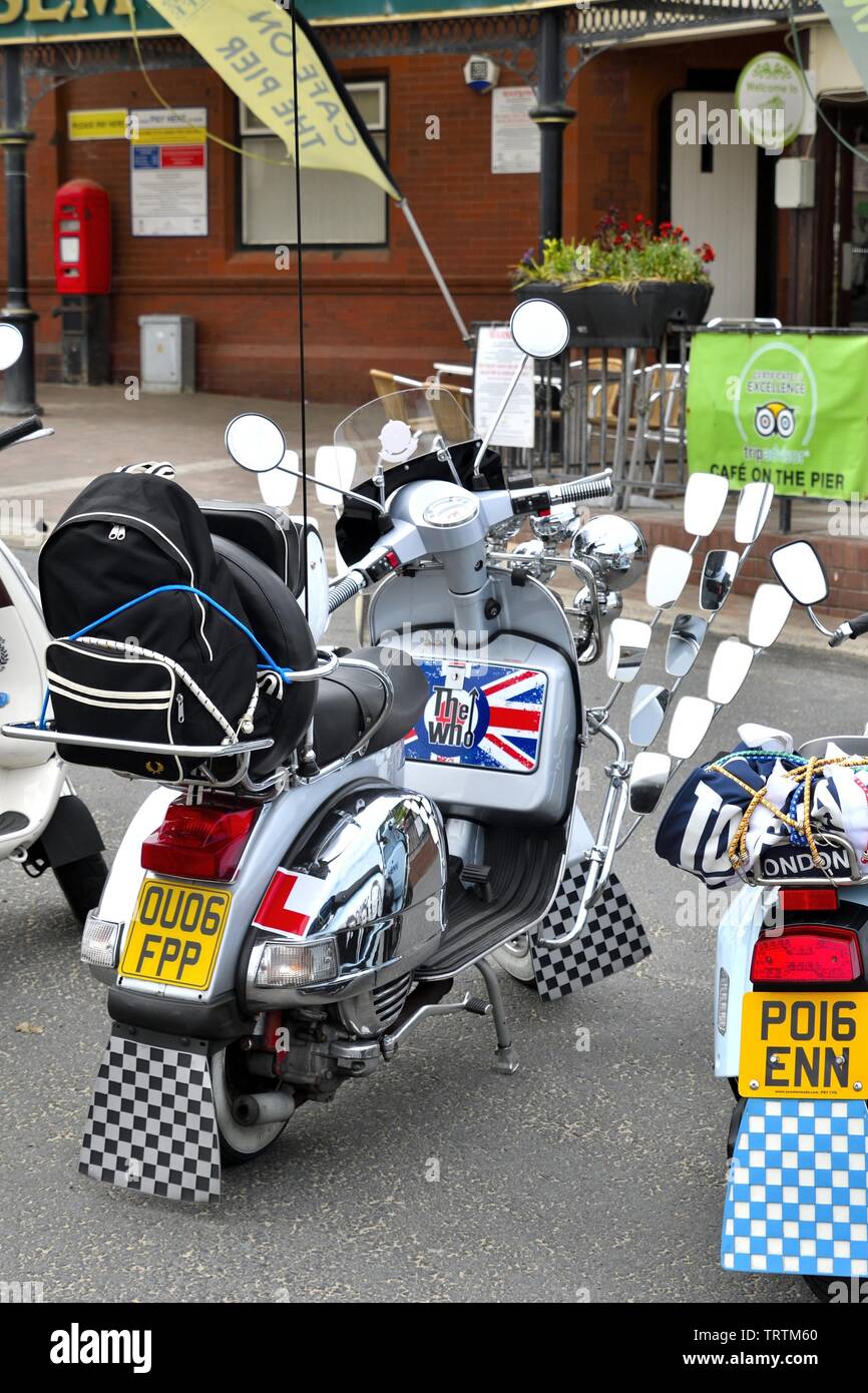 Moderner roller im alten mods stil -Fotos und -Bildmaterial in hoher ...