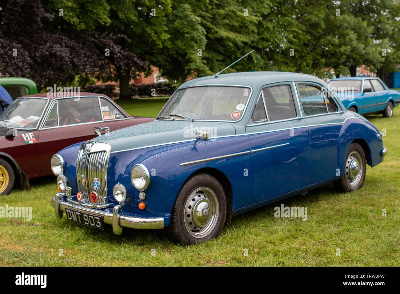 Mg magnette -Fotos und -Bildmaterial in hoher Auflösung – Alamy