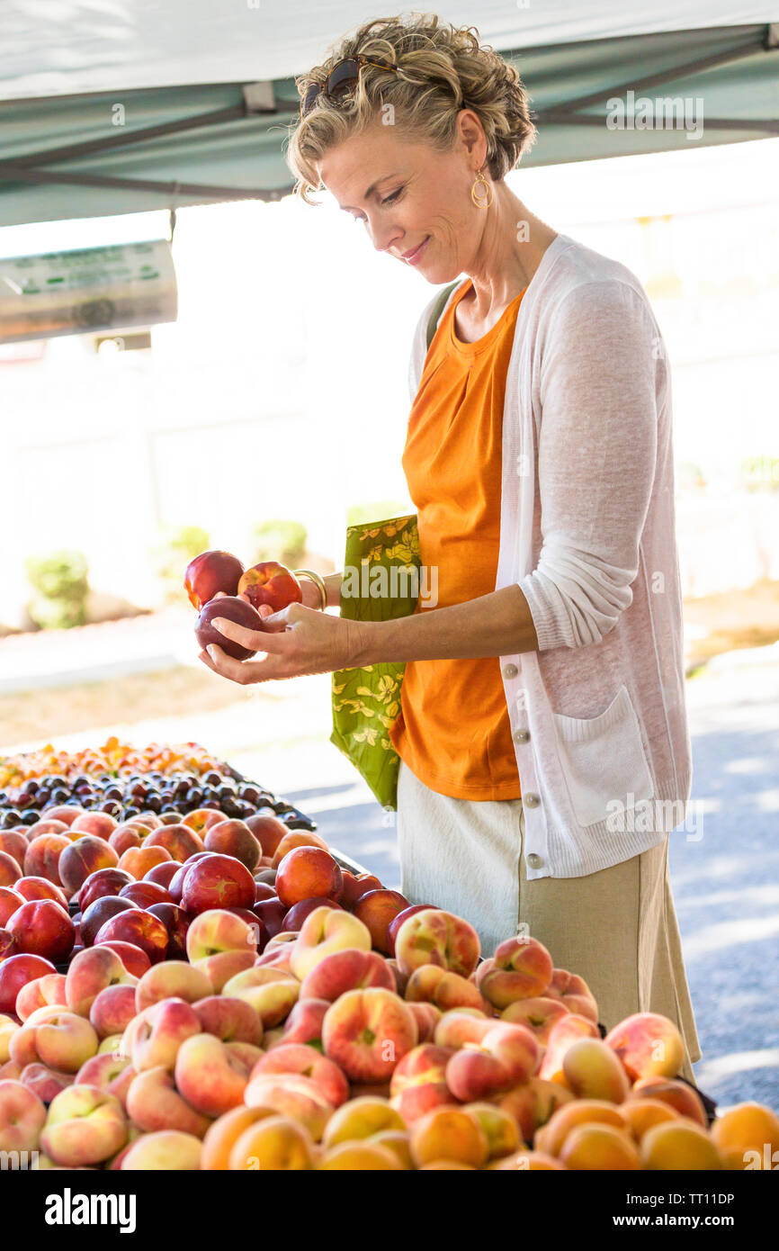 Alte landwirte -Fotos und -Bildmaterial in hoher Auflösung – Alamy