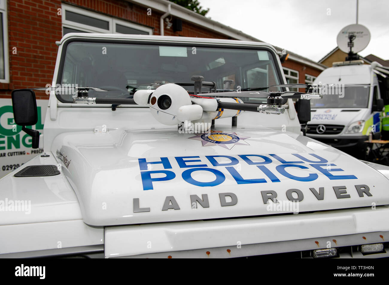 Polizei range rover im einsatz -Fotos und -Bildmaterial in hoher ...