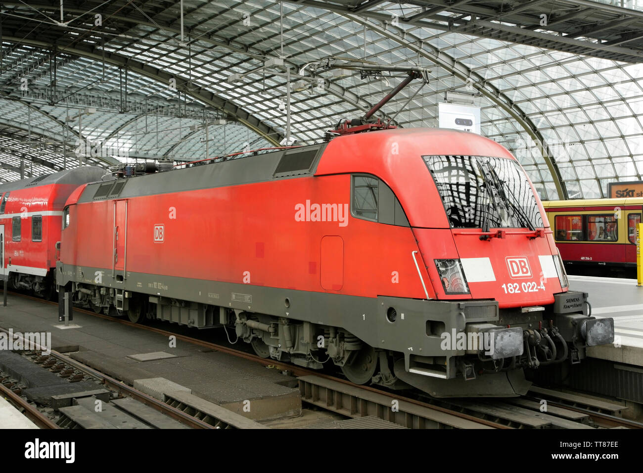 Berliner klasse -Fotos und -Bildmaterial in hoher Auflösung - Seite 2 ...
