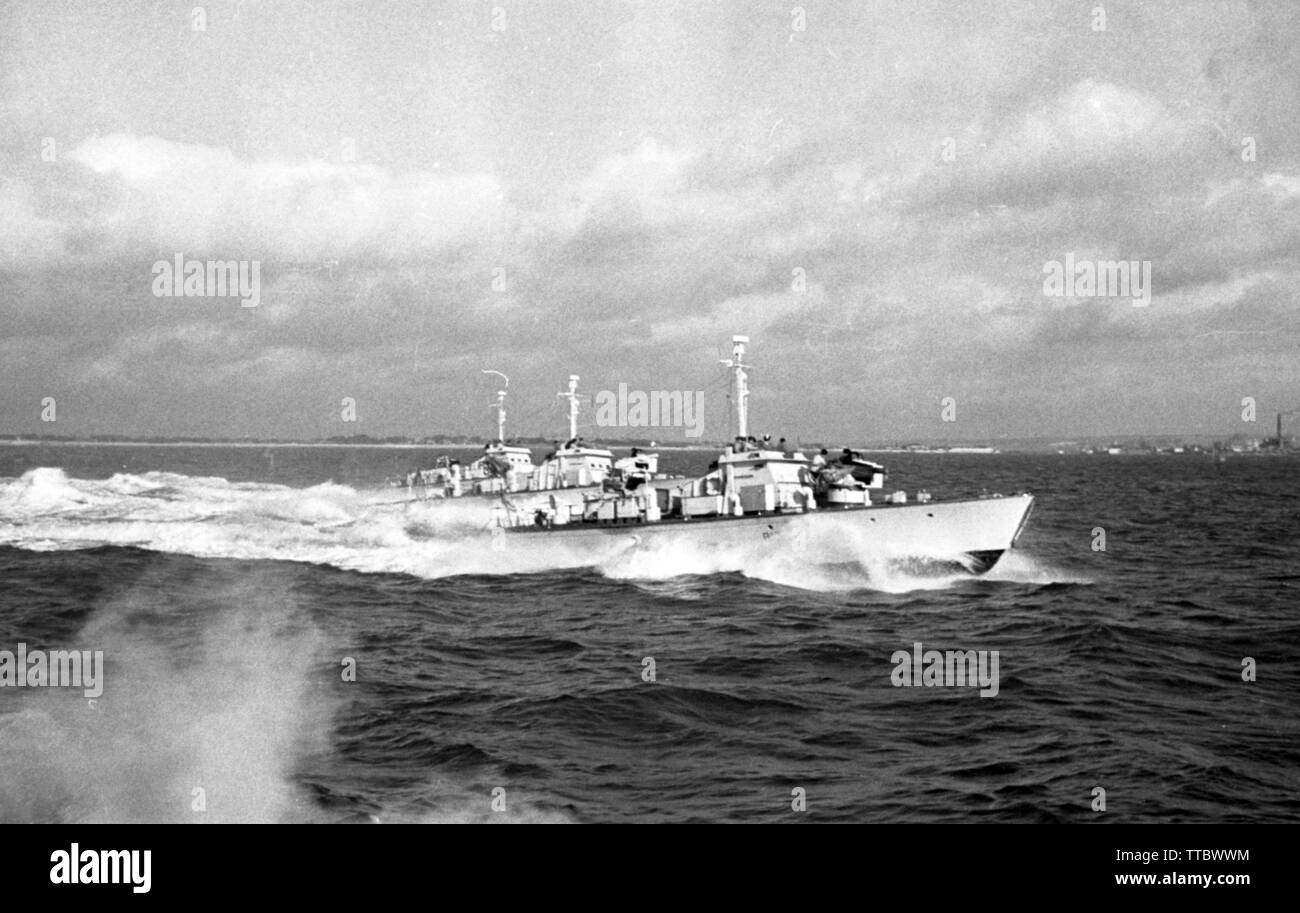 Royal navy motor torpedo boat -Fotos und -Bildmaterial in hoher ...